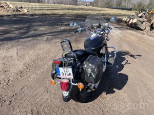 Yamaha XVS 1100 2000 in Cesis, with an engine capacity of 1.10 L and mileage of 0 thousand km for 3000 €, photo 5 on AUTOMOTO.COM.LV