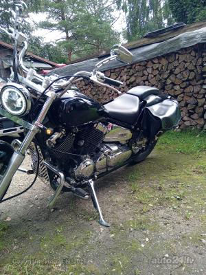 Melns Yamaha XVS 650 2000 Tiri, ar dzinēja tilpumu 0.65 L un nobraukumu 43 tūkst. km par 3000 €, foto 5 vietnē AUTOMOTO.COM.LV