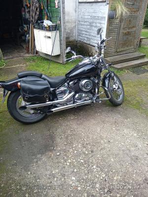 Melns Yamaha XVS 650 2000 Tiri, ar dzinēja tilpumu 0.65 L un nobraukumu 43 tūkst. km par 3000 €, foto 6 vietnē AUTOMOTO.COM.LV