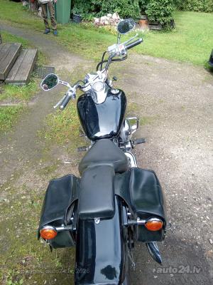 Melns Yamaha XVS 650 2000 Tiri, ar dzinēja tilpumu 0.65 L un nobraukumu 43 tūkst. km par 3000 €, foto 7 vietnē AUTOMOTO.COM.LV