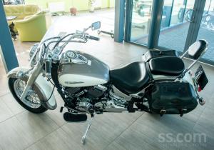 Ямаха XVS 650 2007 в Цесис, объемом двигателя 0.65 л и пробегом 0 тыс. км за 4400 €, фото 4 на AUTOMOTO.COM.LV