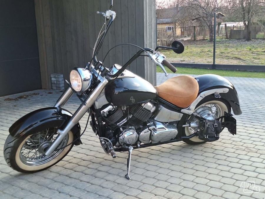 Melns Yamaha XVS 2000 Jurbarkas, ar dzinēja tilpumu 0.65 L un nobraukumu 31 tūkst. km par 3100 €, foto 4 vietnē AUTOMOTO.COM.LV