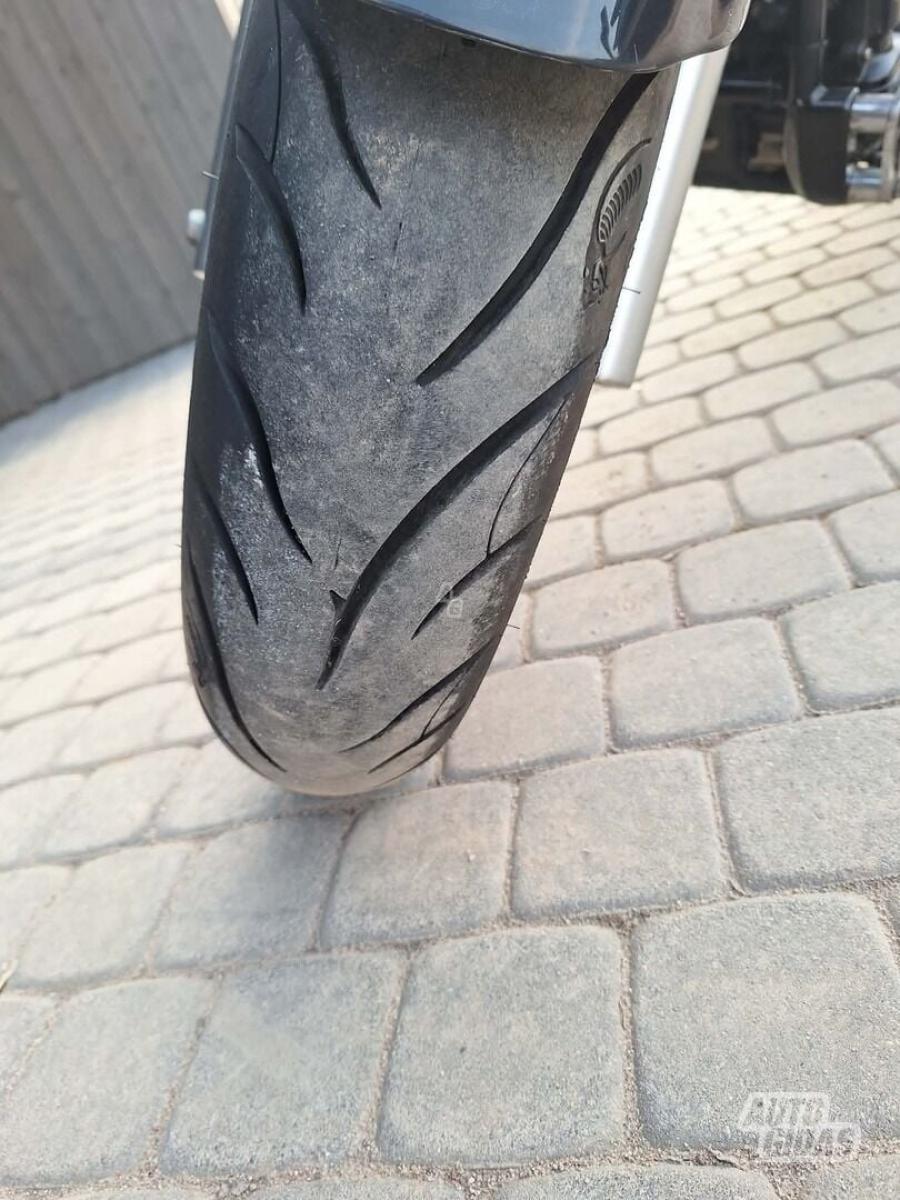 Melns Yamaha XVS 2000 Jurbarkas, ar dzinēja tilpumu 0.65 L un nobraukumu 31 tūkst. km par 3100 €, foto 11 vietnē AUTOMOTO.COM.LV