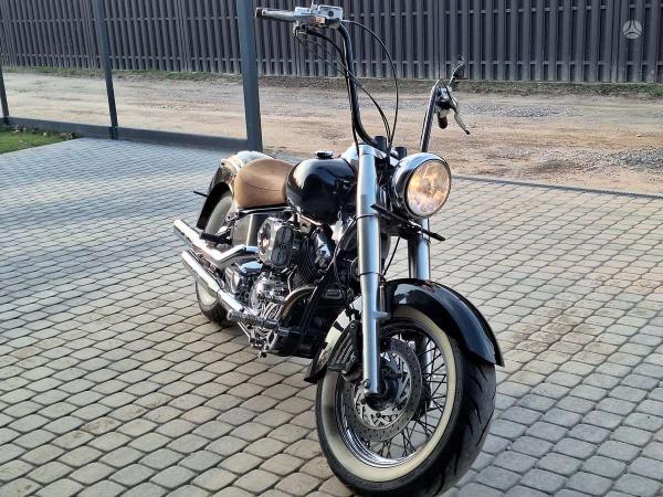 Melns Yamaha XVS 2000 Jurbarkas, ar dzinēja tilpumu 0.65 L un nobraukumu 31 tūkst. km par 2990 €, foto 6 vietnē AUTOMOTO.COM.LV