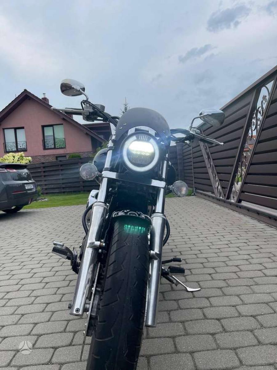 Black Yamaha XVS 2002 in Klaipeda, with an engine capacity of 1.10 L and mileage of 46 thousand km for 3500 €, photo 4 on AUTOMOTO.COM.LV