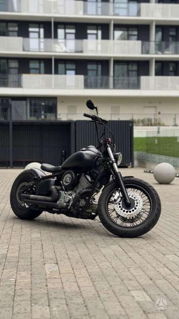 Ямаха XVS 2002 в Вильнюс на AUTOMOTO.COM.LV Черный Ямаха XVS 2002 в Вильнюс, объемом двигателя 1.10 л и пробегом 37 тыс. км за 5000 €, фото 1 на AUTOMOTO.COM.LV