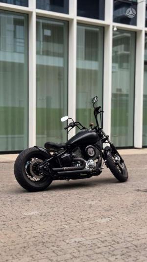 Melns Yamaha XVS 2002 Viļņa, ar dzinēja tilpumu 1.10 L un nobraukumu 37 tūkst. km par 5000 €, foto 3 vietnē AUTOMOTO.COM.LV