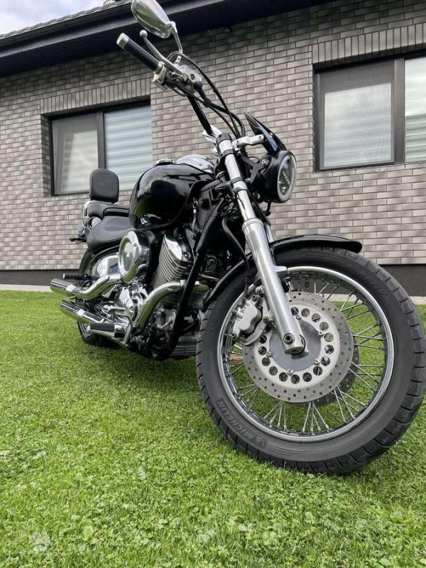 Ямаха XVS 2002 в Таураге на AUTOMOTO.COM.LV Черный Ямаха XVS 2002 в Таураге, объемом двигателя 1.10 л и пробегом 49 тыс. км за 3350 €, фото 7 на AUTOMOTO.COM.LV