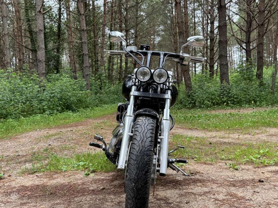 Melns Yamaha XVS 2008 Utena, ar dzinēja tilpumu 1.10 L un nobraukumu 22 tūkst. km par 4050 €, foto 7 vietnē AUTOMOTO.COM.LV
