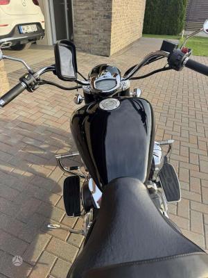 Melns Yamaha XVS 2013 Viļņa, ar dzinēja tilpumu 1.30 L un nobraukumu 45 tūkst. km par 5199 €, foto 7 vietnē AUTOMOTO.COM.LV