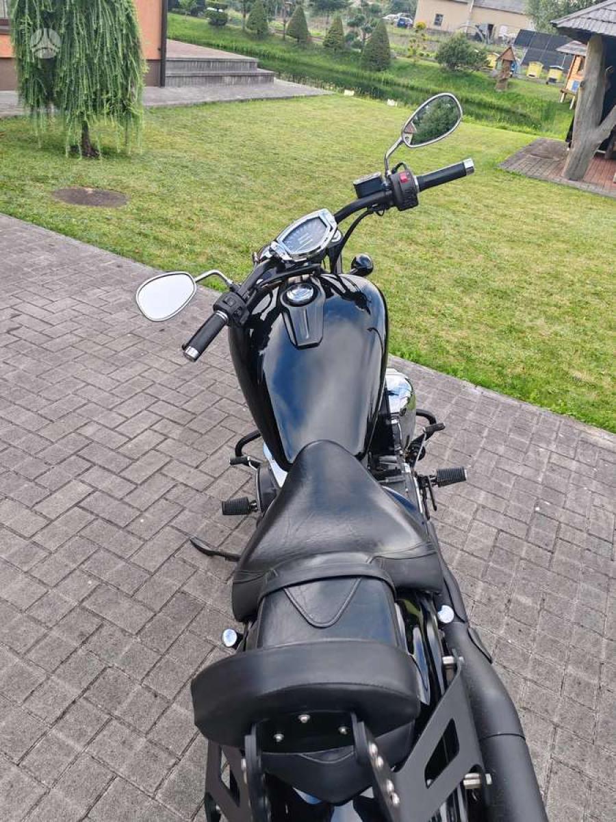 Yamaha XVS 2014 in Taurage, with an engine capacity of 1.30 L and mileage of 17 thousand km for 7500 €, photo 11 on AUTOMOTO.COM.LV
