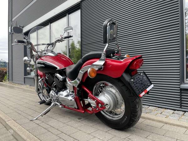 Red Yamaha XVS 2001 in Riga, with an engine capacity of 0.65 L and mileage of 35 thousand km for 2999 €, photo 3 on AUTOMOTO.COM.LV