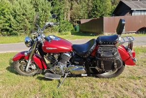 Red Yamaha XVS 2005 in Vilnius, with an engine capacity of 1.10 L and mileage of 22 thousand km for 3950 €, photo  on AUTOMOTO.COM.LV