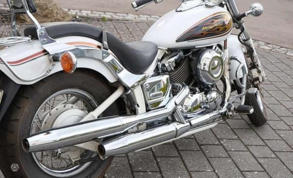 White Yamaha XVS 2000 in Vilnius, with an engine capacity of 0.65 L and mileage of 17 thousand km for 3550 €, photo 5 on AUTOMOTO.COM.LV