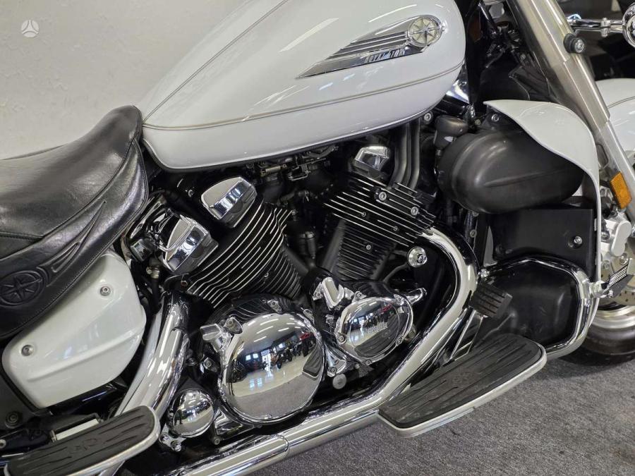 White Yamaha XVZ 2007 in Panevezys, with an engine capacity of 1.30 L and mileage of 24 thousand km for 4650 €, photo 16 on AUTOMOTO.COM.LV