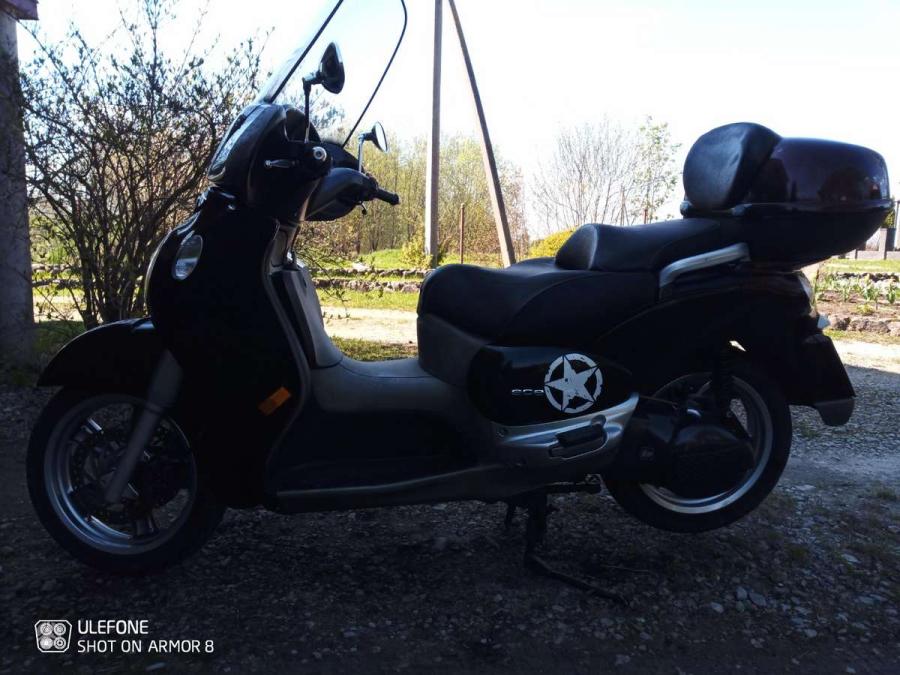 Brown Yamaha YBR 2003 in Siauliai, with an engine capacity of 0.50 L and mileage of 20 thousand km for 1250 €, photo 7 on AUTOMOTO.COM.LV