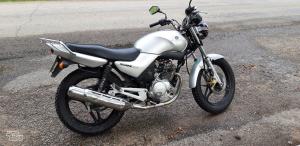 Grey Yamaha YBR 2006 in Druskininkai, with an engine capacity of 0.13 L and mileage of 30 thousand km for 1100 €, photo 3 on AUTOMOTO.COM.LV