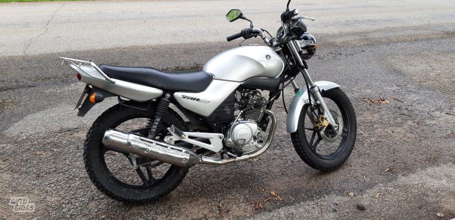 Grey Yamaha YBR 2006 in Druskininkai, with an engine capacity of 0.13 L and mileage of 30 thousand km for 1100 €, photo 3 on AUTOMOTO.COM.LV