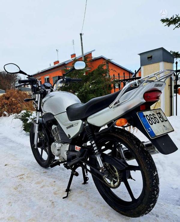 Grey Yamaha YBR 2009 in Pasvalys, with an engine capacity of 0.13 L and mileage of 11 thousand km for 1350 €, photo 6 on AUTOMOTO.COM.LV
