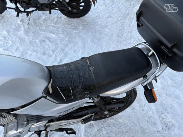 Yamaha YBR 2006 Kelmė, ar dzinēja tilpumu 0.13 L un nobraukumu 0 tūkst. km par 615 €, foto 9 vietnē AUTOMOTO.COM.LV