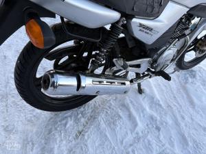 Yamaha YBR 2006 in Kelme, with an engine capacity of 0.13 L and mileage of 0 thousand km for 615 €, photo 11 on AUTOMOTO.COM.LV
