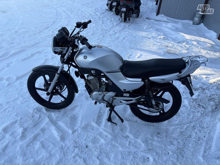 Yamaha YBR 2007 in Kelme, with an engine capacity of 0.13 L and mileage of 28 thousand km for 675 €, photo 5 on AUTOMOTO.COM.LV