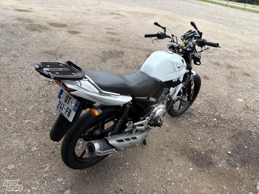Yamaha YBR 2015 in Kelme, with an engine capacity of 0.13 L and mileage of 10 thousand km for 815 €, photo 4 on AUTOMOTO.COM.LV