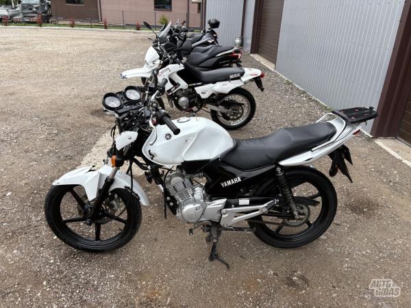 Yamaha YBR 2015 in Kelme, with an engine capacity of 0.13 L and mileage of 10 thousand km for 815 €, photo 5 on AUTOMOTO.COM.LV