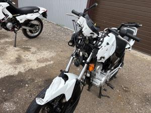 Yamaha YBR 2015 in Kelme, with an engine capacity of 0.13 L and mileage of 10 thousand km for 815 €, photo 8 on AUTOMOTO.COM.LV