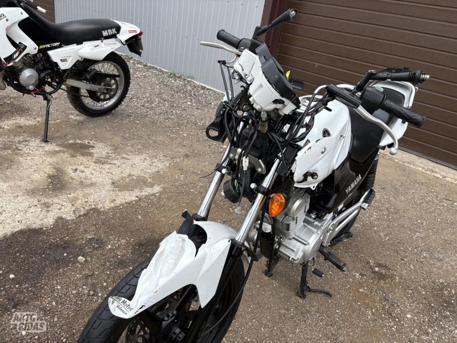 Yamaha YBR 2015 in Kelme, with an engine capacity of 0.13 L and mileage of 10 thousand km for 815 €, photo 8 on AUTOMOTO.COM.LV