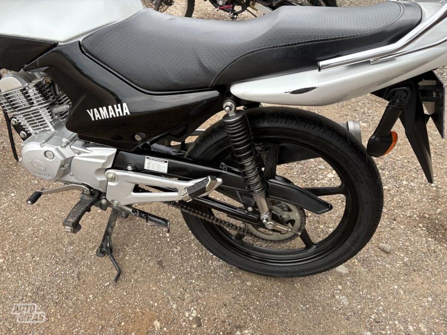 Yamaha YBR 2015 in Kelme, with an engine capacity of 0.13 L and mileage of 10 thousand km for 815 €, photo 10 on AUTOMOTO.COM.LV