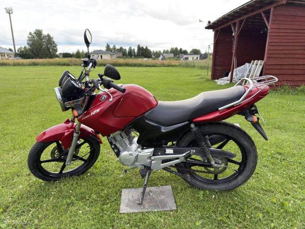 Sarkans Yamaha YBR 2014 Viļņa, ar dzinēja tilpumu 0.12 L un nobraukumu 9 tūkst. km par 1650 €, foto 1 vietnē AUTOMOTO.COM.LV