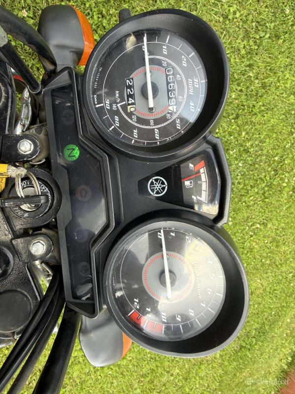 Sarkans Yamaha YBR 2014 Viļņa, ar dzinēja tilpumu 0.12 L un nobraukumu 9 tūkst. km par 1650 €, foto 6 vietnē AUTOMOTO.COM.LV