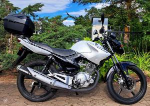Balts Yamaha YBR 2015 Pasvalys, ar dzinēja tilpumu 0.13 L un nobraukumu 10 tūkst. km par 1650 €, foto 1 vietnē AUTOMOTO.COM.LV