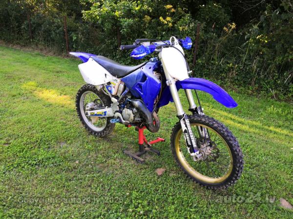 Yamaha YZ 125 2000 Pērnava, ar dzinēja tilpumu 0.13 L un nobraukumu 0 tūkst. km par 1500 €, foto 5 vietnē AUTOMOTO.COM.LV