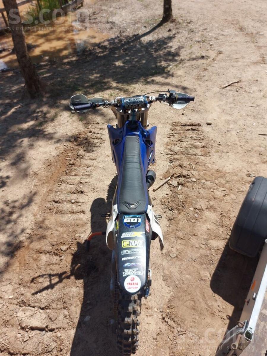 Yamaha YZ 125 2004 in Dobele, with an engine capacity of 0.13 L and mileage of 0 thousand km for 1650 €, photo 4 on AUTOMOTO.COM.LV