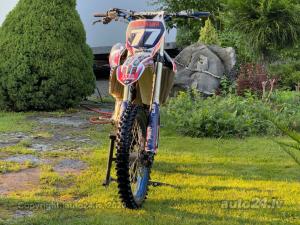 White Yamaha YZ 250F 2020 in Tallinn, with an engine capacity of 0.25 L and mileage of 92 thousand km for 3000 €, photo 3 on AUTOMOTO.COM.LV