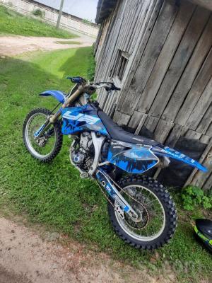 Yamaha YZ 450F 2006 in Jelgava, with an engine capacity of 0.45 L and mileage of 0 thousand km for 2400 €, photo 3 on AUTOMOTO.COM.LV