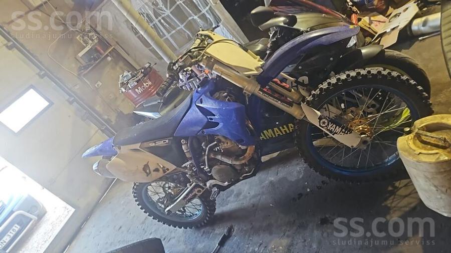 Yamaha YZ 450F 2008 in Cesis, with an engine capacity of 0.45 L and mileage of 0 thousand km for 1300 €, photo 1 on AUTOMOTO.COM.LV