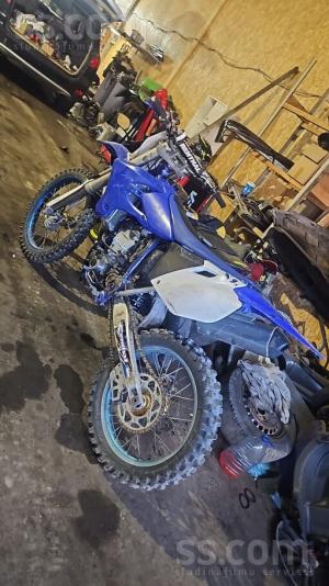 Yamaha YZ 450F 2008 in Cesis, with an engine capacity of 0.45 L and mileage of 0 thousand km for 1300 €, photo 4 on AUTOMOTO.COM.LV