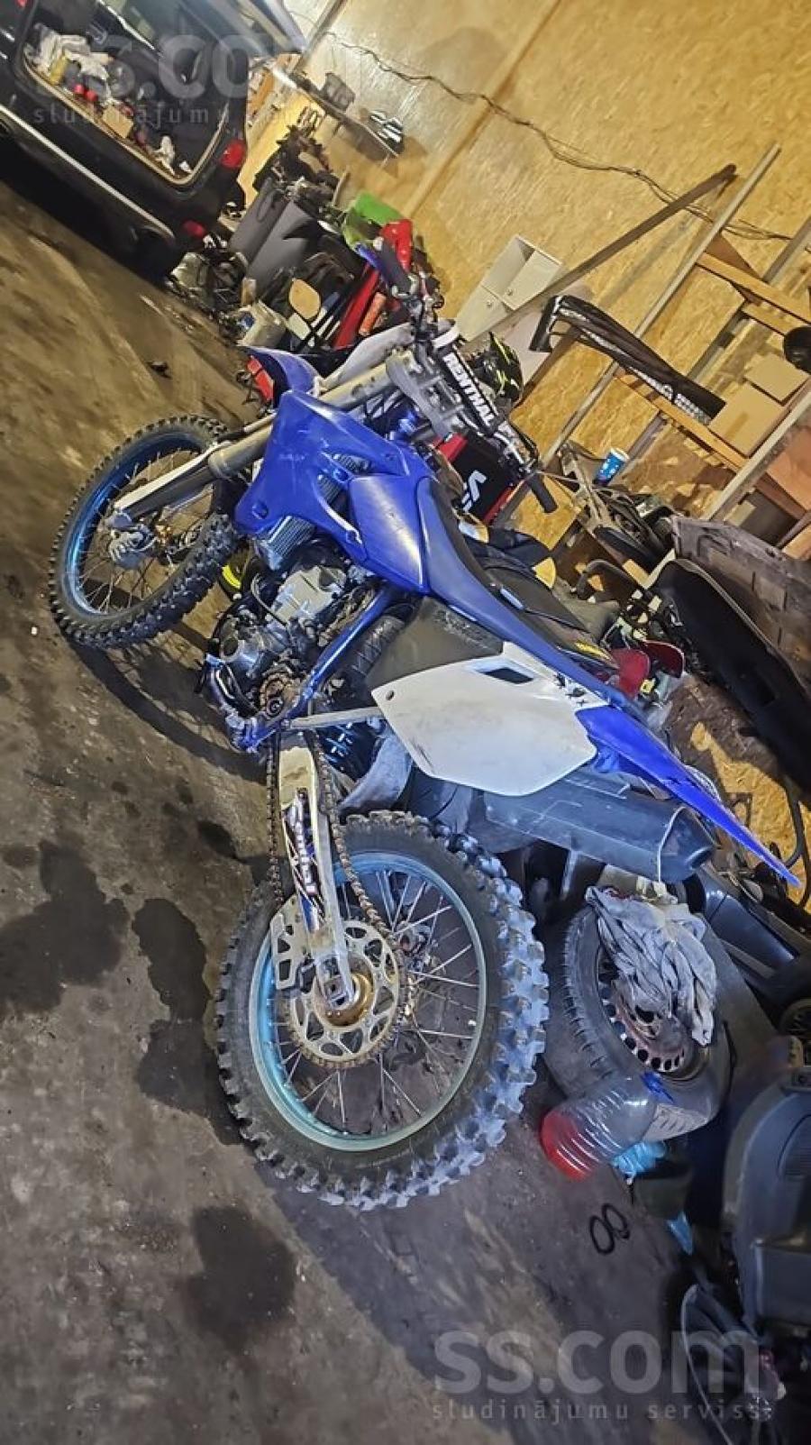 Yamaha YZ 450F 2008 in Cesis, with an engine capacity of 0.45 L and mileage of 0 thousand km for 1300 €, photo 4 on AUTOMOTO.COM.LV