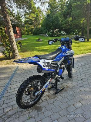 Yamaha YZ 450F 2016 in Kuressaare, with an engine capacity of 0.00 L and mileage of 0 thousand km for 2350 €, photo 4 on AUTOMOTO.COM.LV