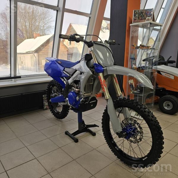 Ямаха YZ 450F 2019 в Валмиера, объемом двигателя 0.45 л и пробегом 0 тыс. км за 7000 €, фото 3 на AUTOMOTO.COM.LV