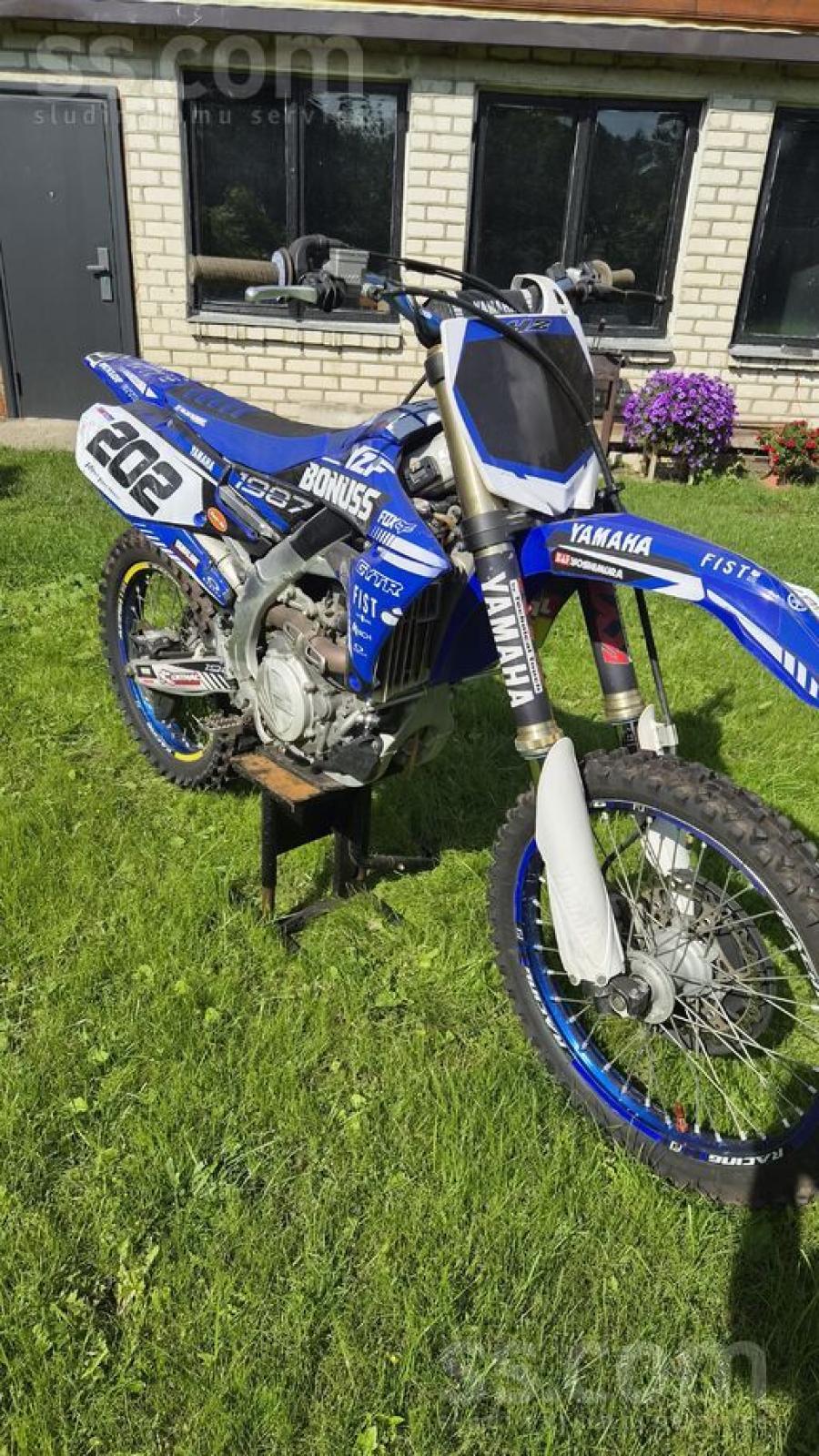 Ямаха YZ 450F 2019 в Рига, объемом двигателя 0.45 л и пробегом 0 тыс. км за 3600 €, фото 4 на AUTOMOTO.COM.LV