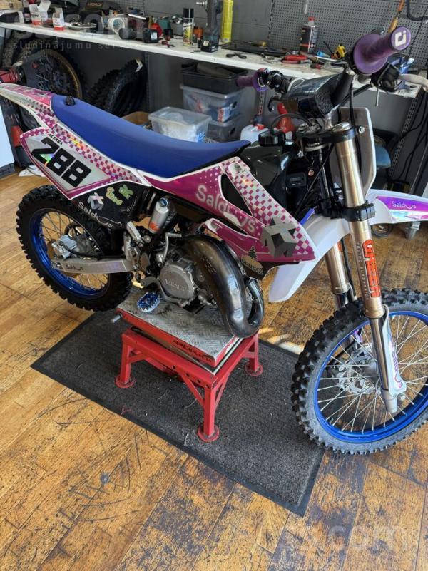 Ямаха YZ 85 2025 в Салдус, объемом двигателя 85.00 л и пробегом 0 тыс. км за 2800 €, фото 1 на AUTOMOTO.COM.LV