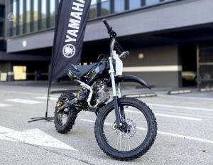 Melns Yamaha YZ 2025 Viļņa, ar dzinēja tilpumu 0.13 L un nobraukumu 1 tūkst. km par 699 €, foto  vietnē AUTOMOTO.COM.LV