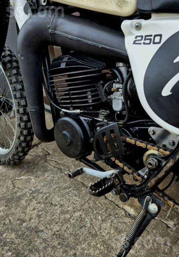 Yamaha YZ 1977 Aizkraukle, ar dzinēja tilpumu 0.25 L un nobraukumu 0 tūkst. km par 3500 €, foto 9 vietnē AUTOMOTO.COM.LV
