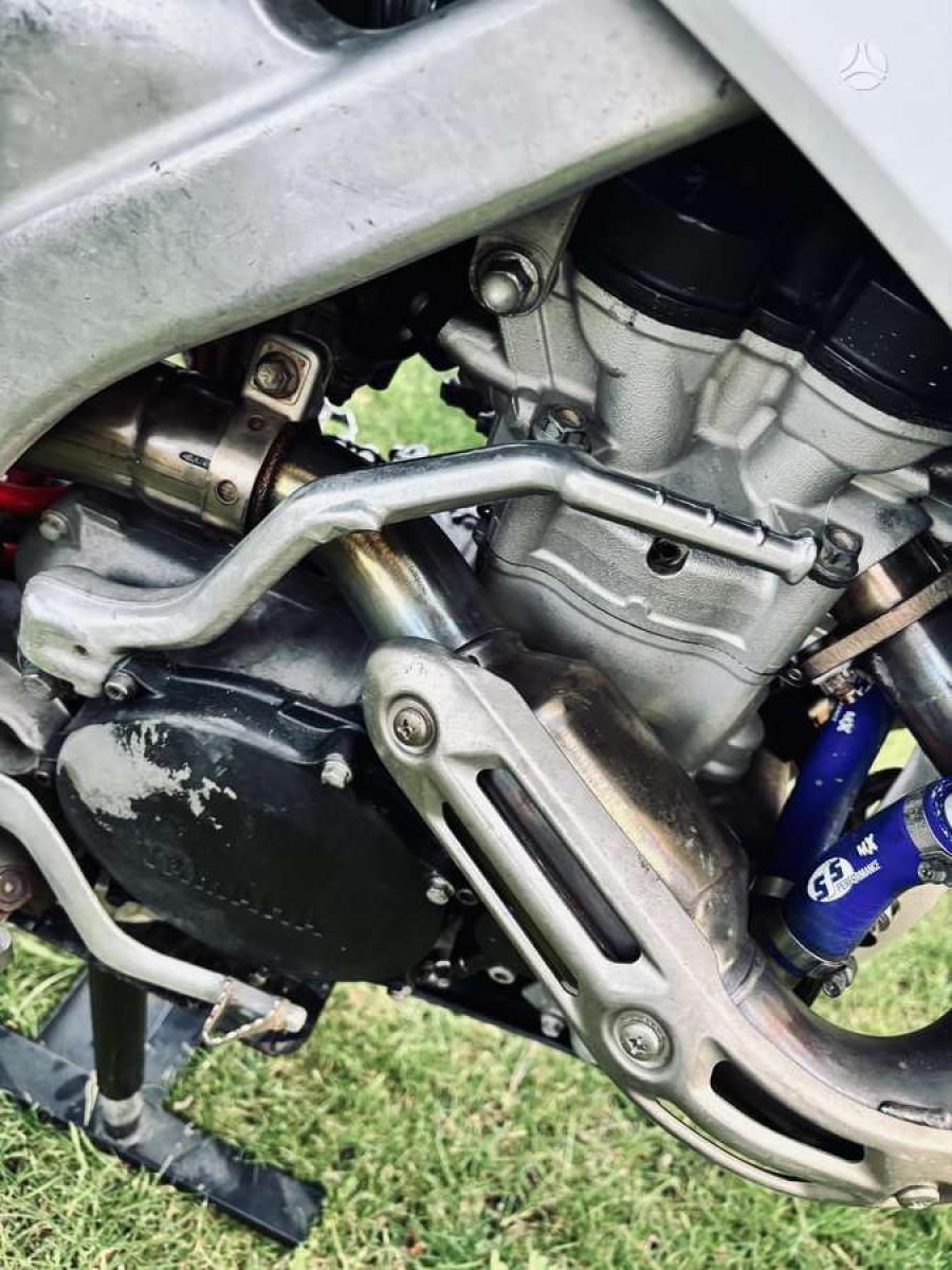 Balts Yamaha YZ 2008 Viļņa, ar dzinēja tilpumu 0.45 L un nobraukumu 0 tūkst. km par 2250 €, foto 7 vietnē AUTOMOTO.COM.LV