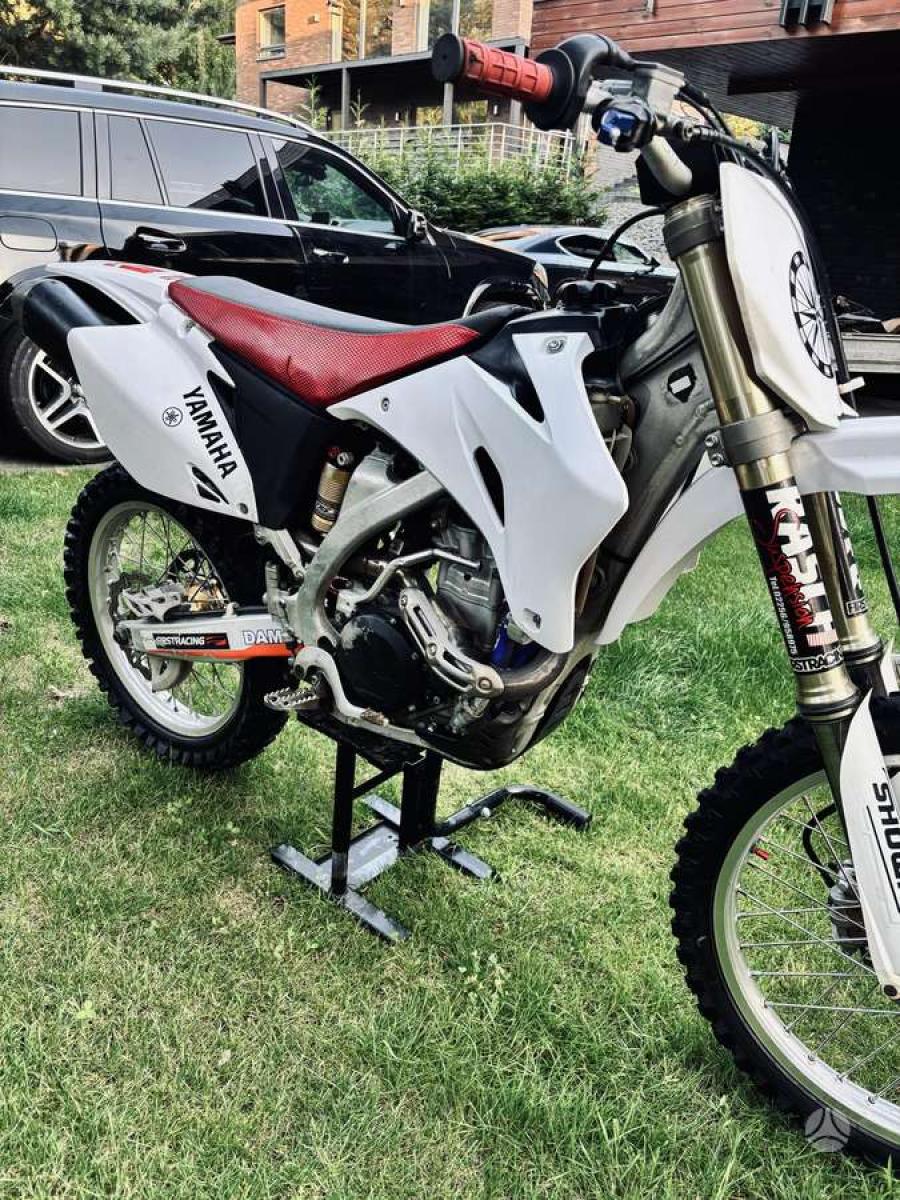 Balts Yamaha YZ 2008 Viļņa, ar dzinēja tilpumu 0.45 L un nobraukumu 0 tūkst. km par 2250 €, foto 12 vietnē AUTOMOTO.COM.LV