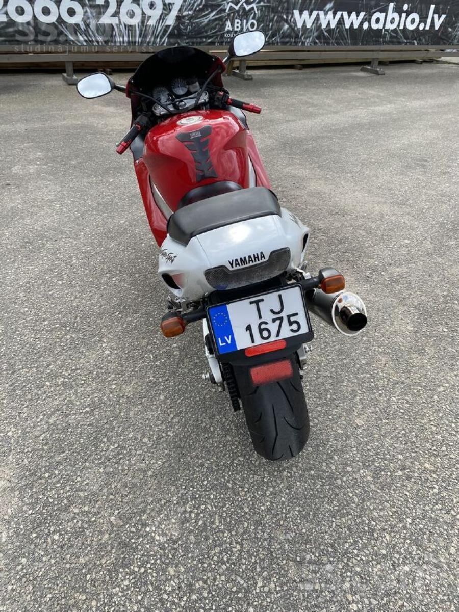 Yamaha YZF 1000R 1996 in Valmiera, with an engine capacity of 1.00 L and mileage of 0 thousand km for 1500 €, photo 5 on AUTOMOTO.COM.LV